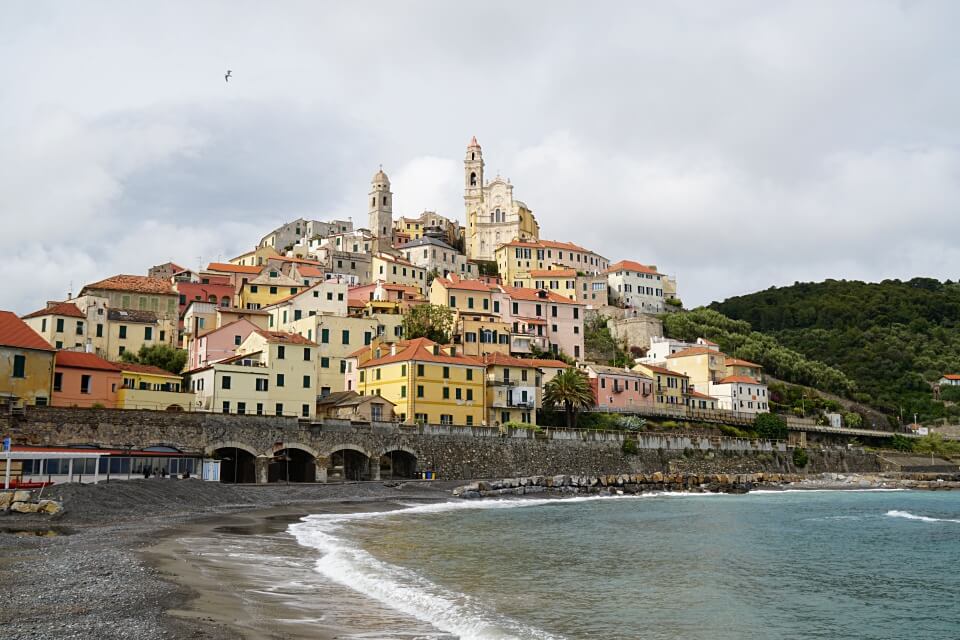 Ligurien Geheimtipps: Entdeckungen im Hinterland der Italienischen Riviera Ligurien Geheimtipps: Entdeckungen im Hinterland der Italienischen Riviera